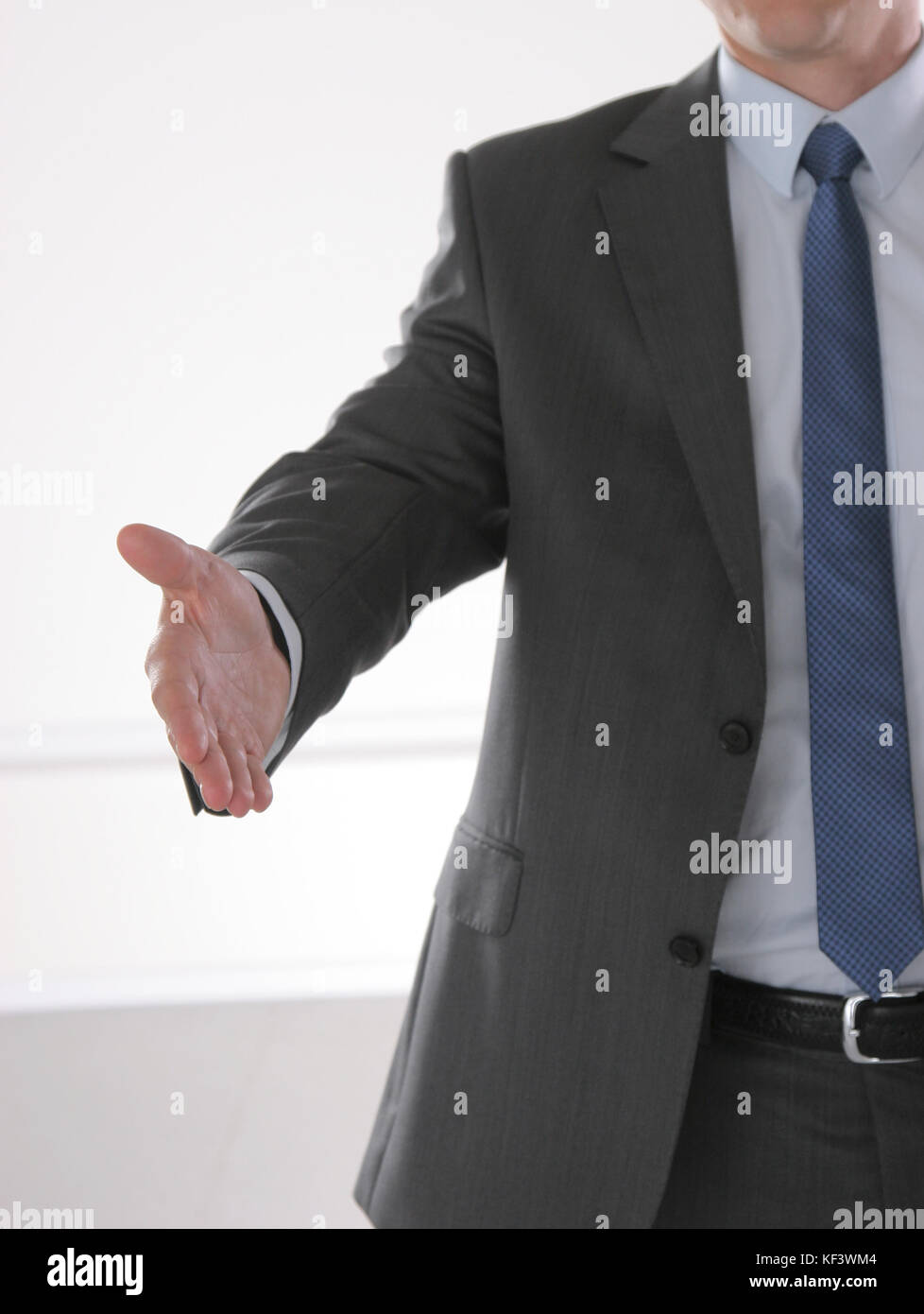 Businessman shaking hand partner in hi-res stock photography and images ...