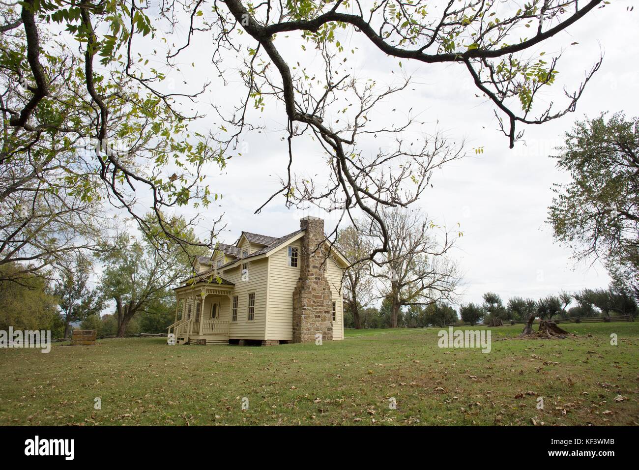 The Borden House, epicenter of the battle at Prairie Grove Battlefield ...