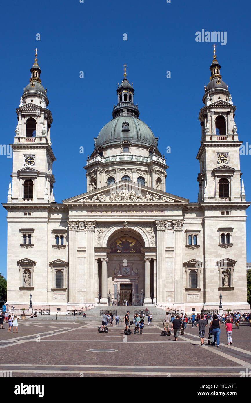 Exterior saint stephens basilica hi-res stock photography and images ...