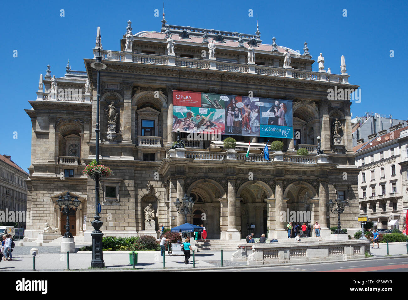 Hungarian State Opera House Budapest Hungary Stock Photo - Alamy