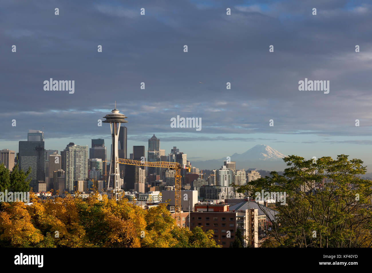 Seattle space needle googie architecture hi-res stock photography and ...