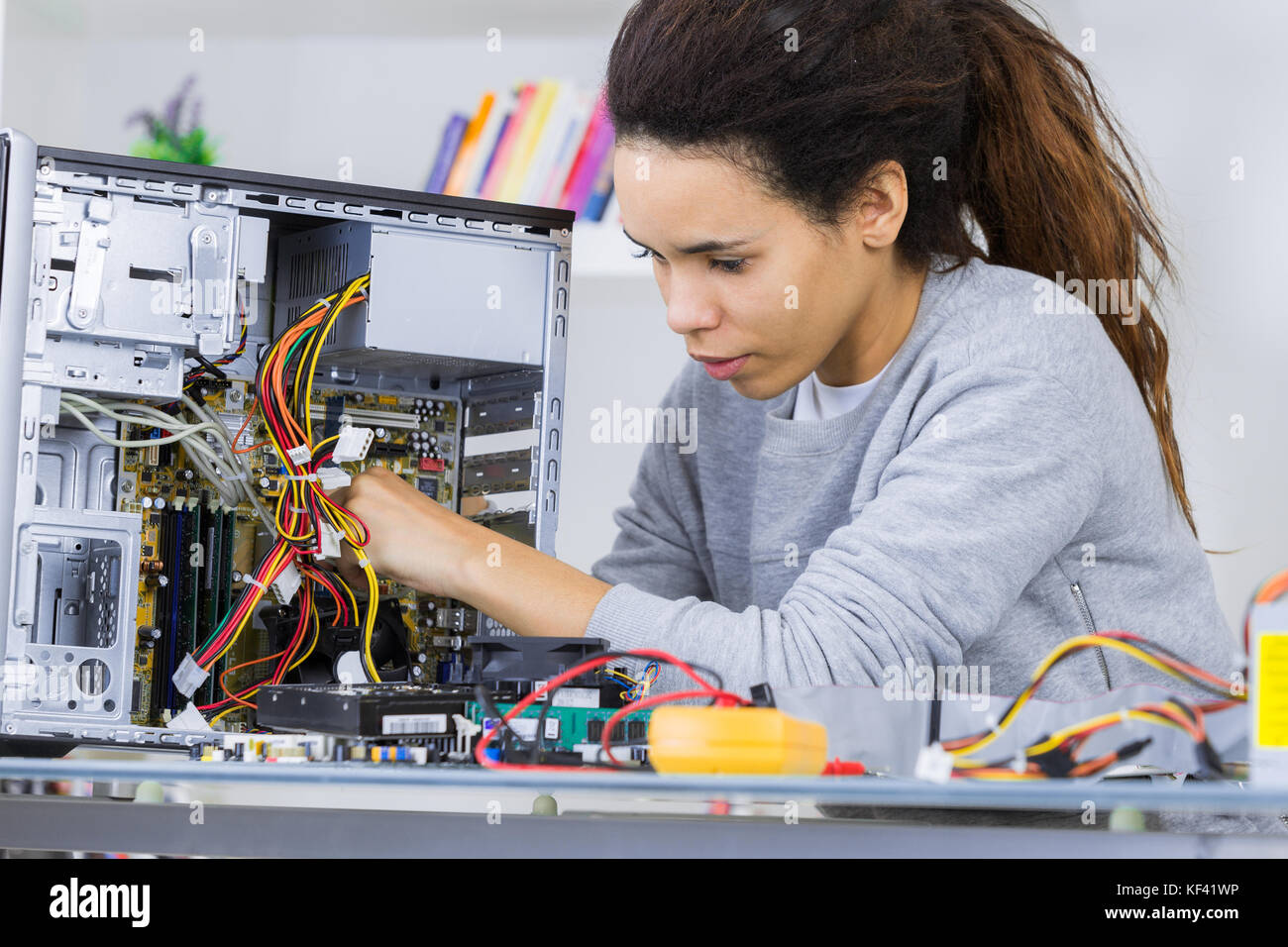 Scientific service centre hi-res stock photography and images - Alamy