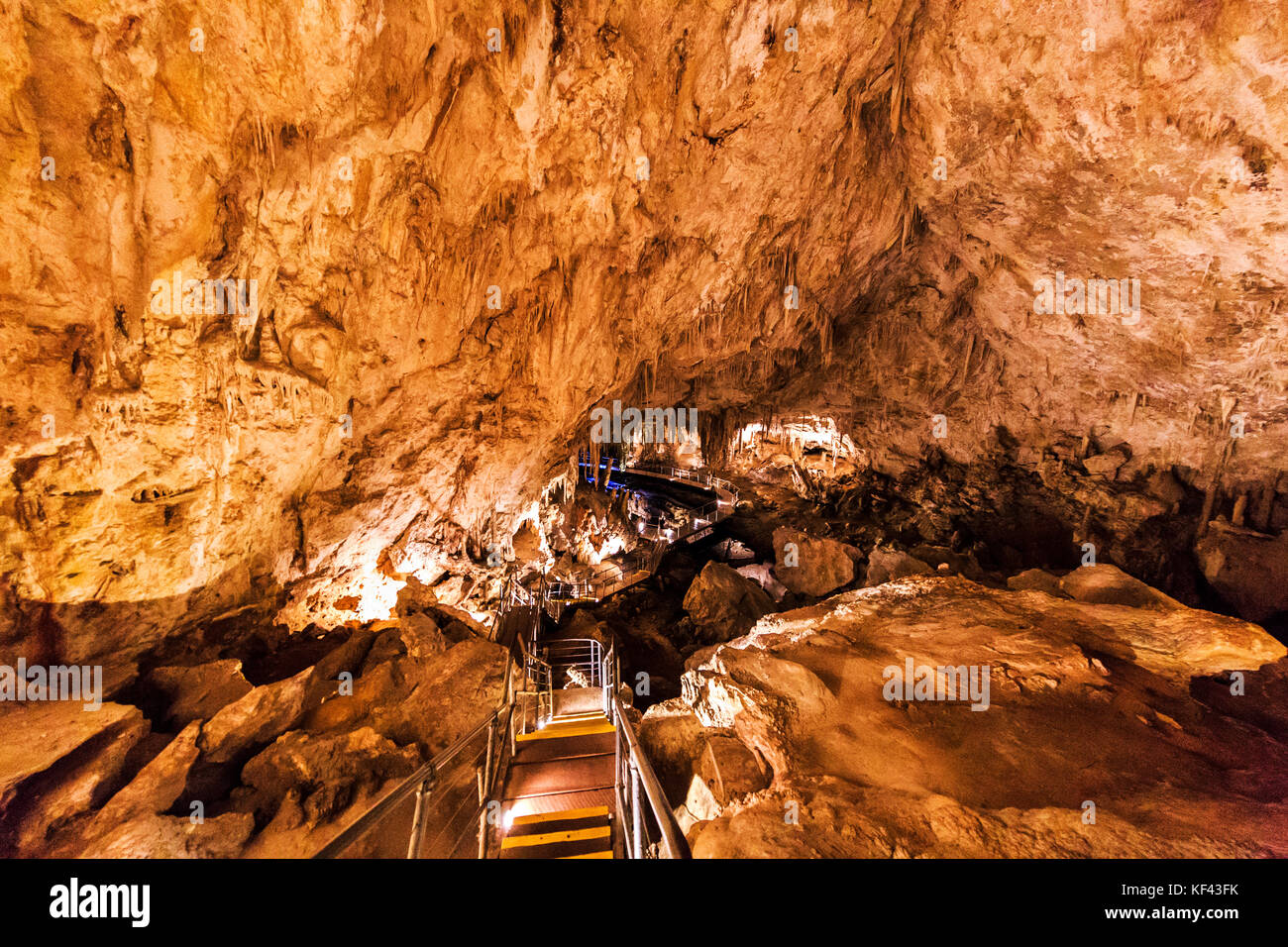 Mammoth cave national park caves hi-res stock photography and images ...