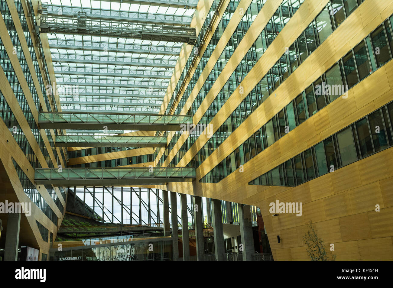 New architecture lyon confluence hi-res stock photography and images ...