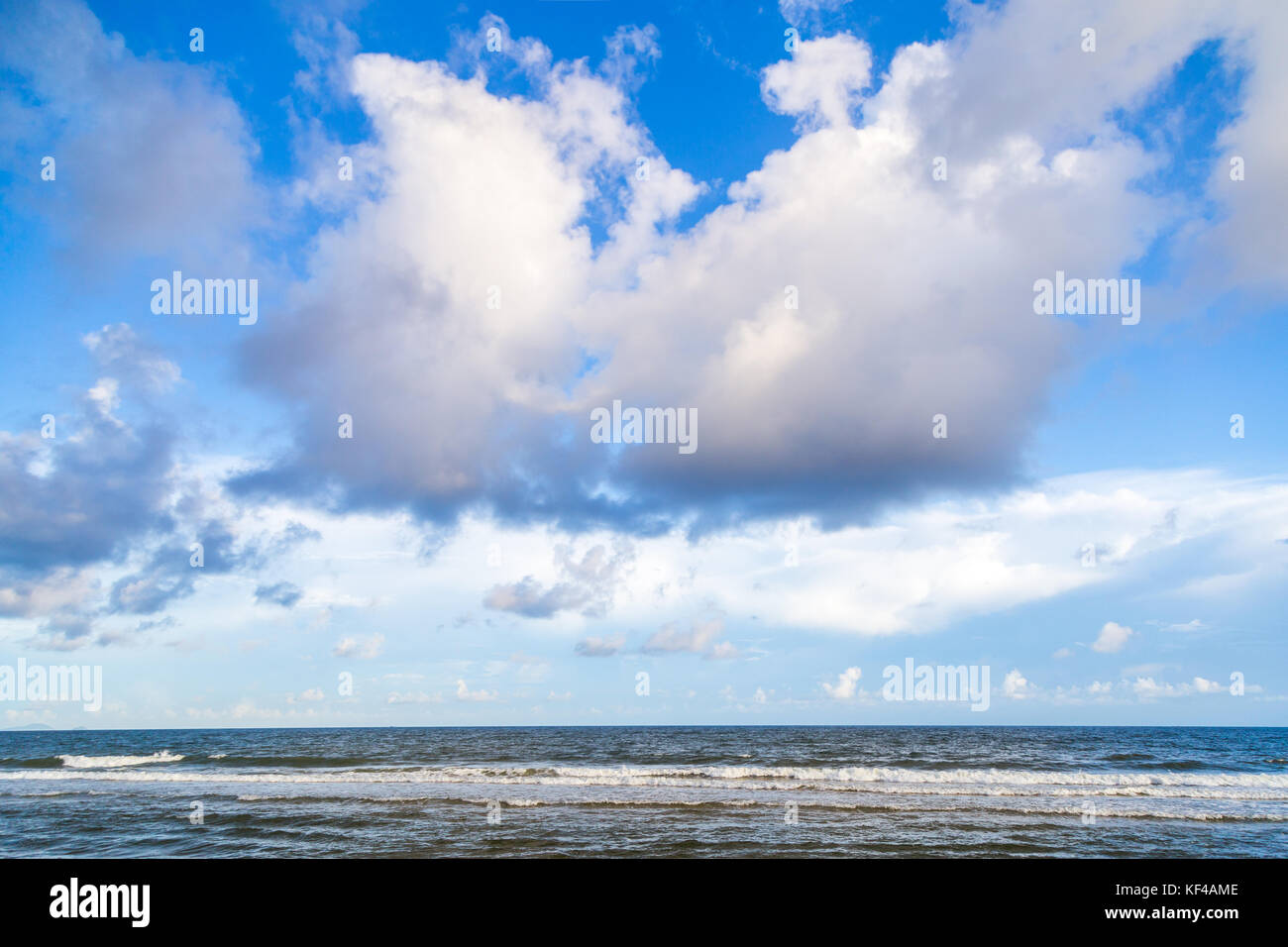 Blue sea beach Stock Photo - Alamy