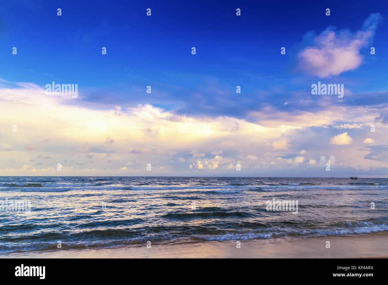 Blue sea beach Stock Photo - Alamy