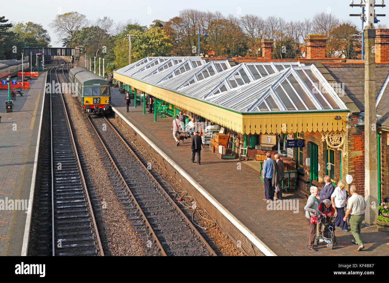 Norfolk railway station hi-res stock photography and images - Alamy