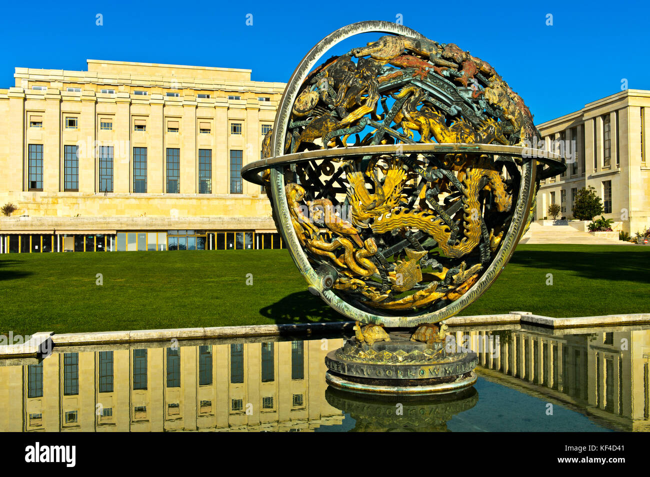 Celestial Sphere Woodrow Wilson Memorial, Palais des Nations, United ...