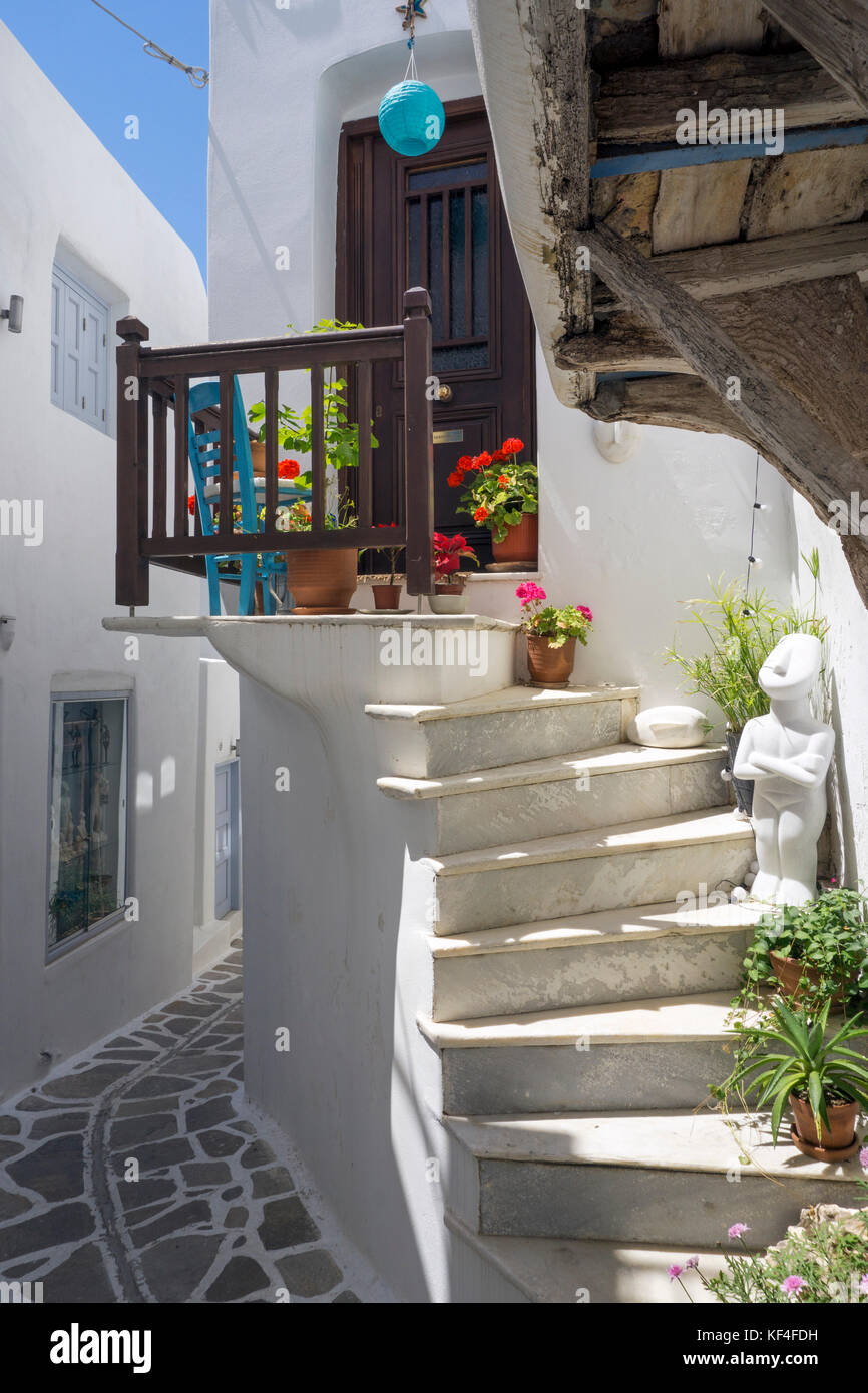 Typical greek house hi-res stock photography and images - Alamy