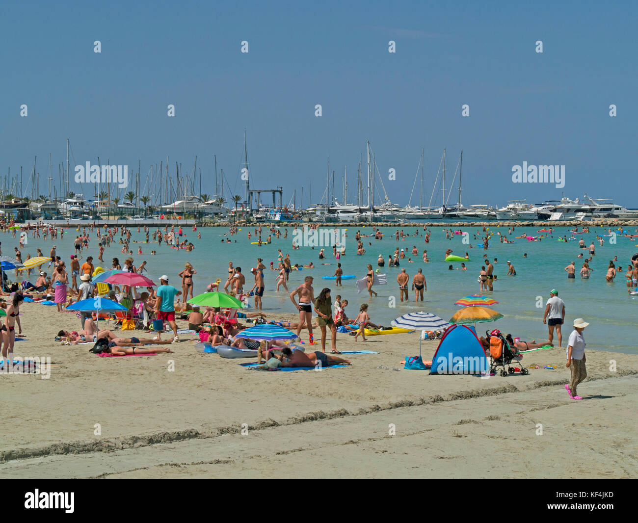 busy beach at El Arenal , Palma de Mallorca, Spain Stock Photo - Alamy