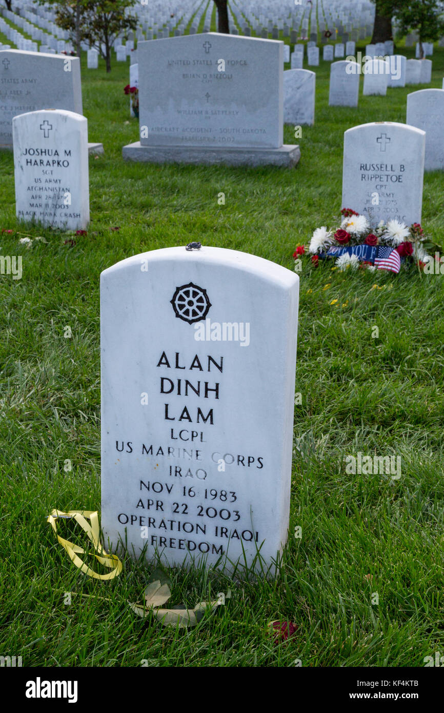 Arlington National Cemetery, Arlington, Virginia, USA. Gravestone with ...