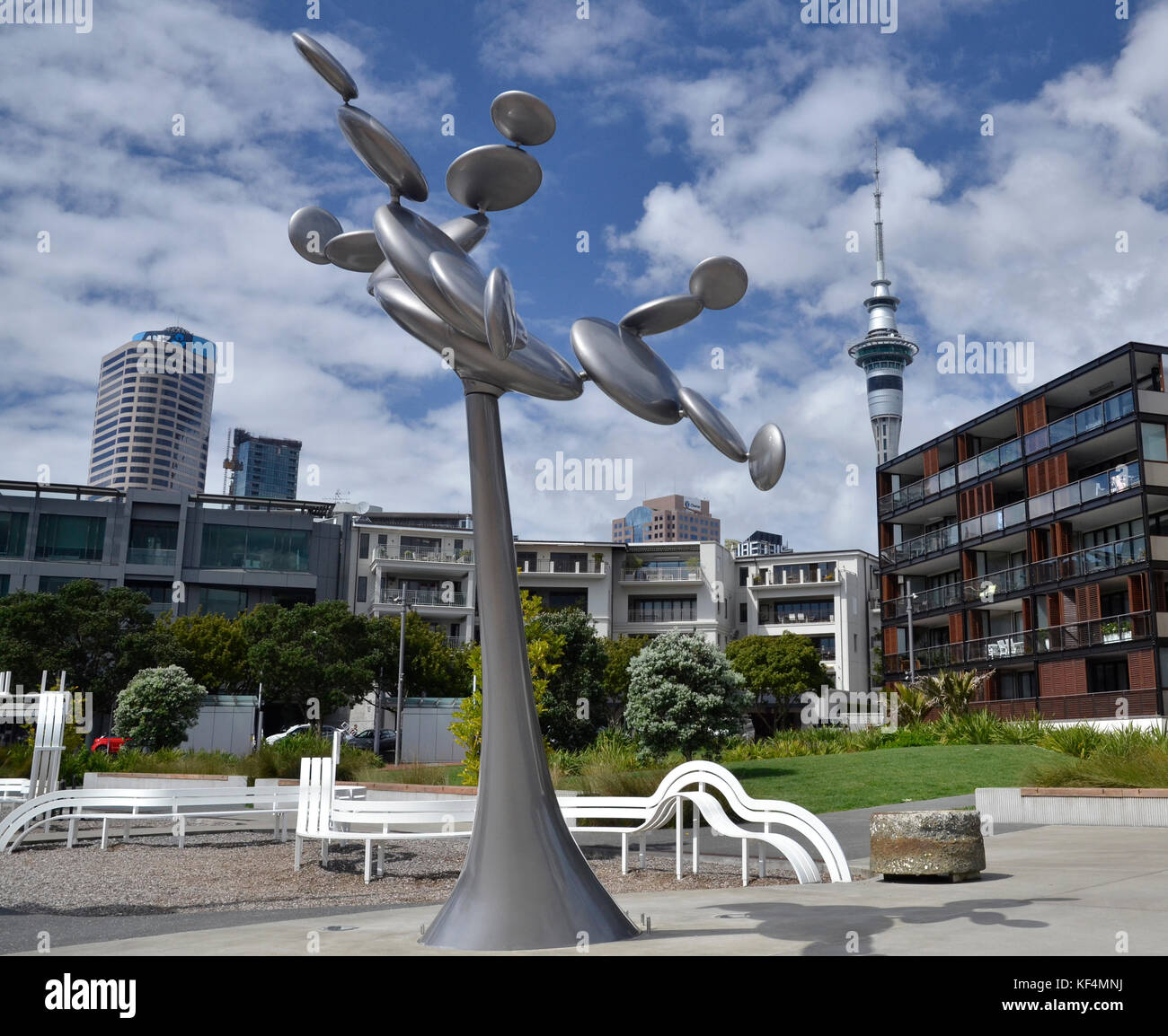 Wind sculpture hi-res stock photography and images - Alamy