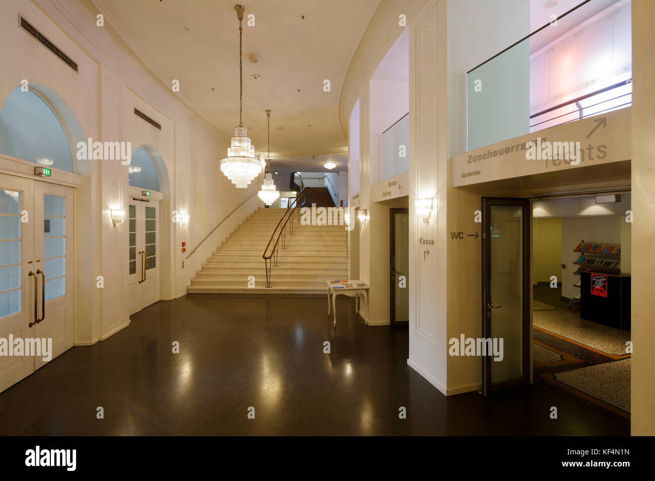 Staatstheater in Mainz, Rheinland-Pfalz, Grosses Haus, Vestibuel ...