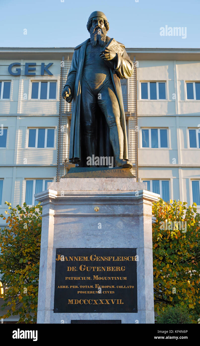 Mainz city germany sculpture hi-res stock photography and images - Alamy