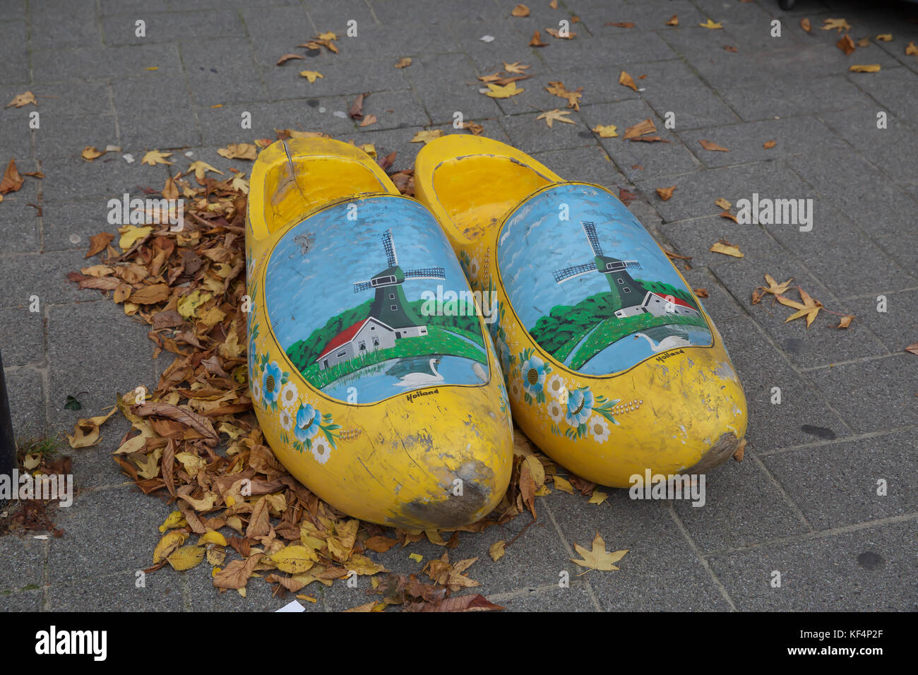 Traditional wooden clogs in Rotterdam, Holland Stock Photo - Alamy
