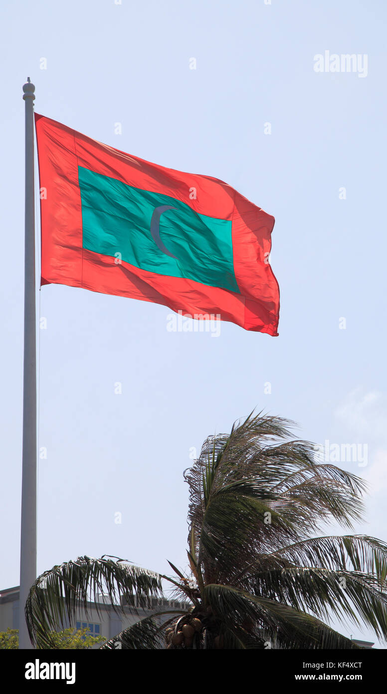 Flag of the maldives hi-res stock photography and images - Alamy