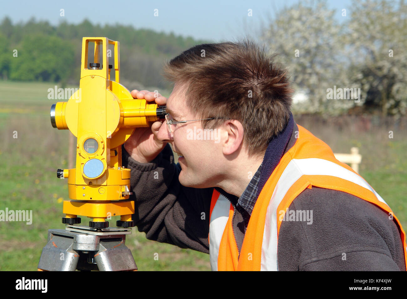 Geodesist hi-res stock photography and images - Alamy