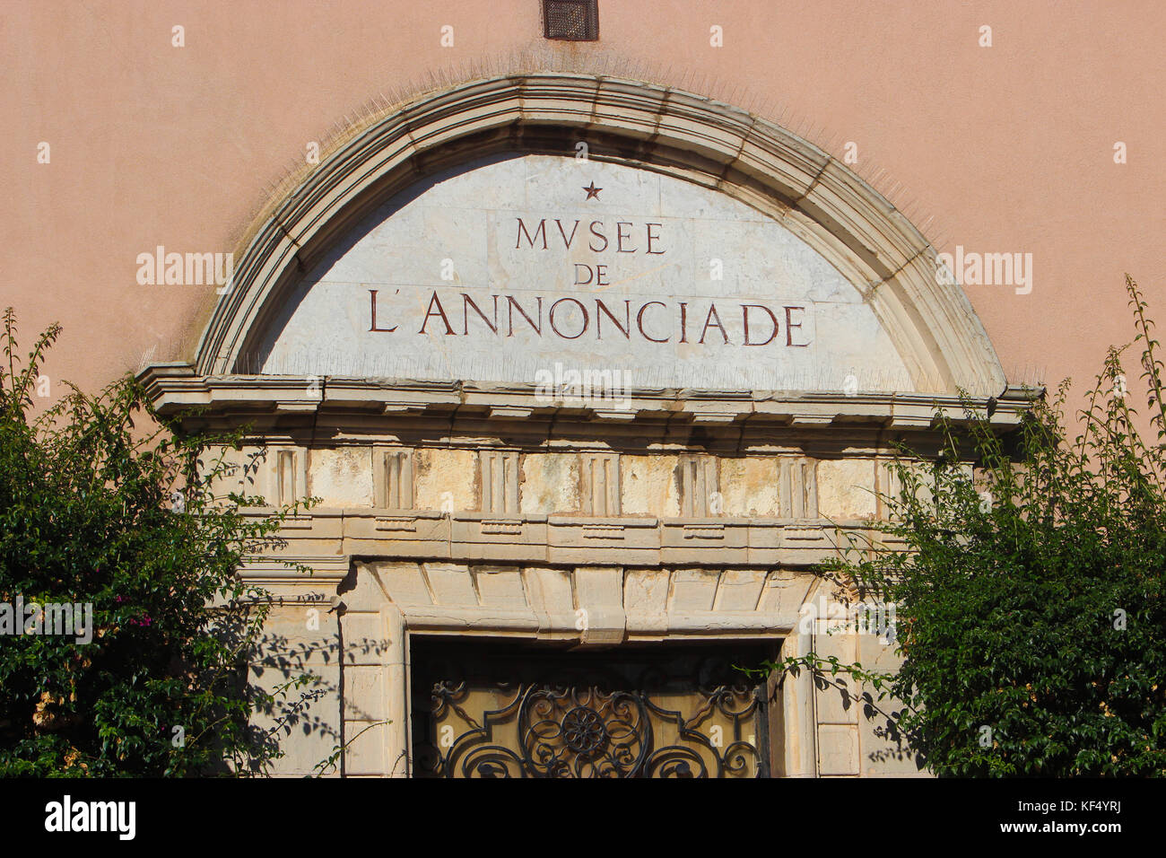 France, Var department, city of Saint-Tropez, zoom of the enter of the ...