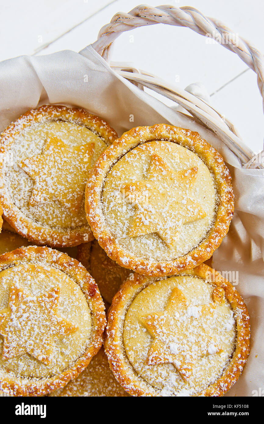 Traditional British Christmas Pastry Dessert Home Baked Mince Pies with ...