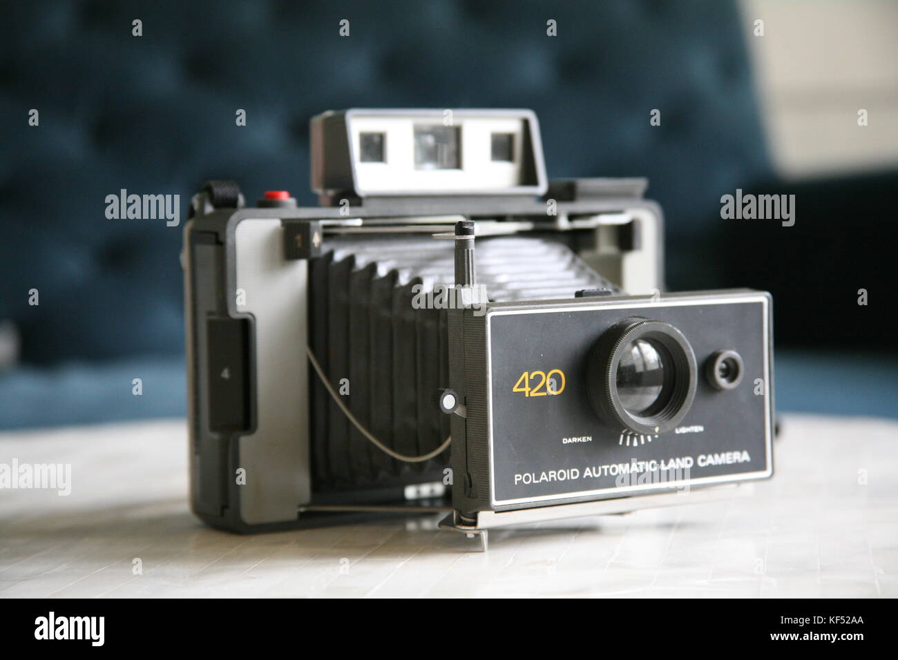 Collectible cameras hi-res stock photography and images - Alamy