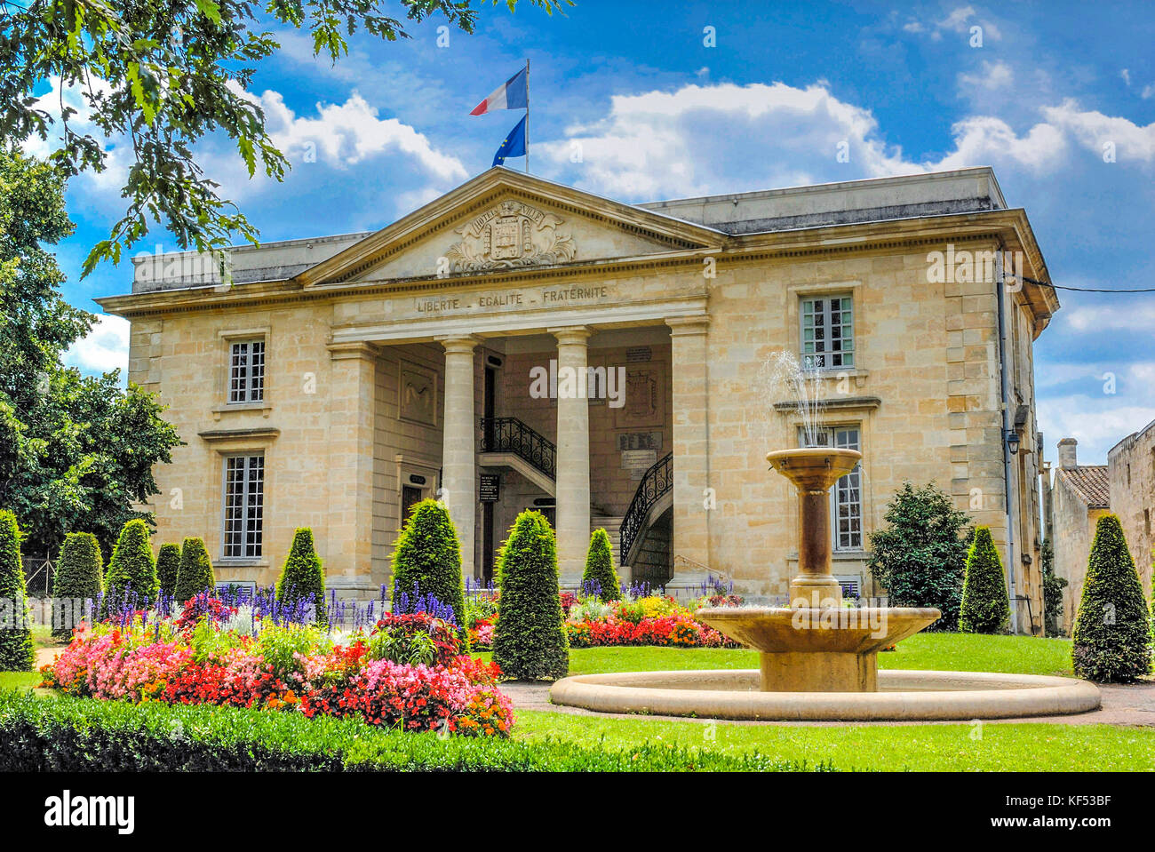 Castillon massif hi-res stock photography and images - Alamy
