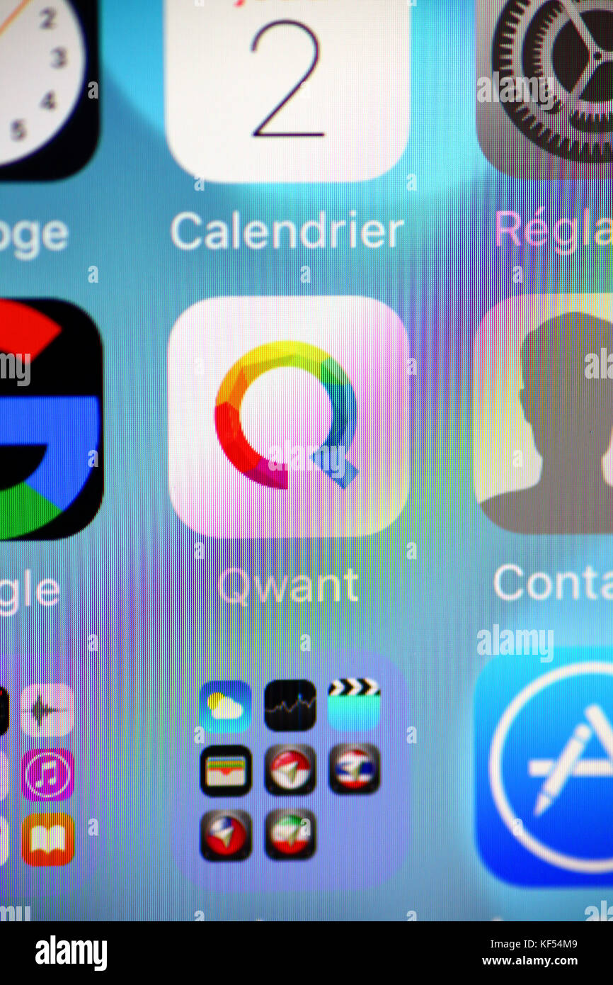 Qwant. French search engine Stock Photo - Alamy