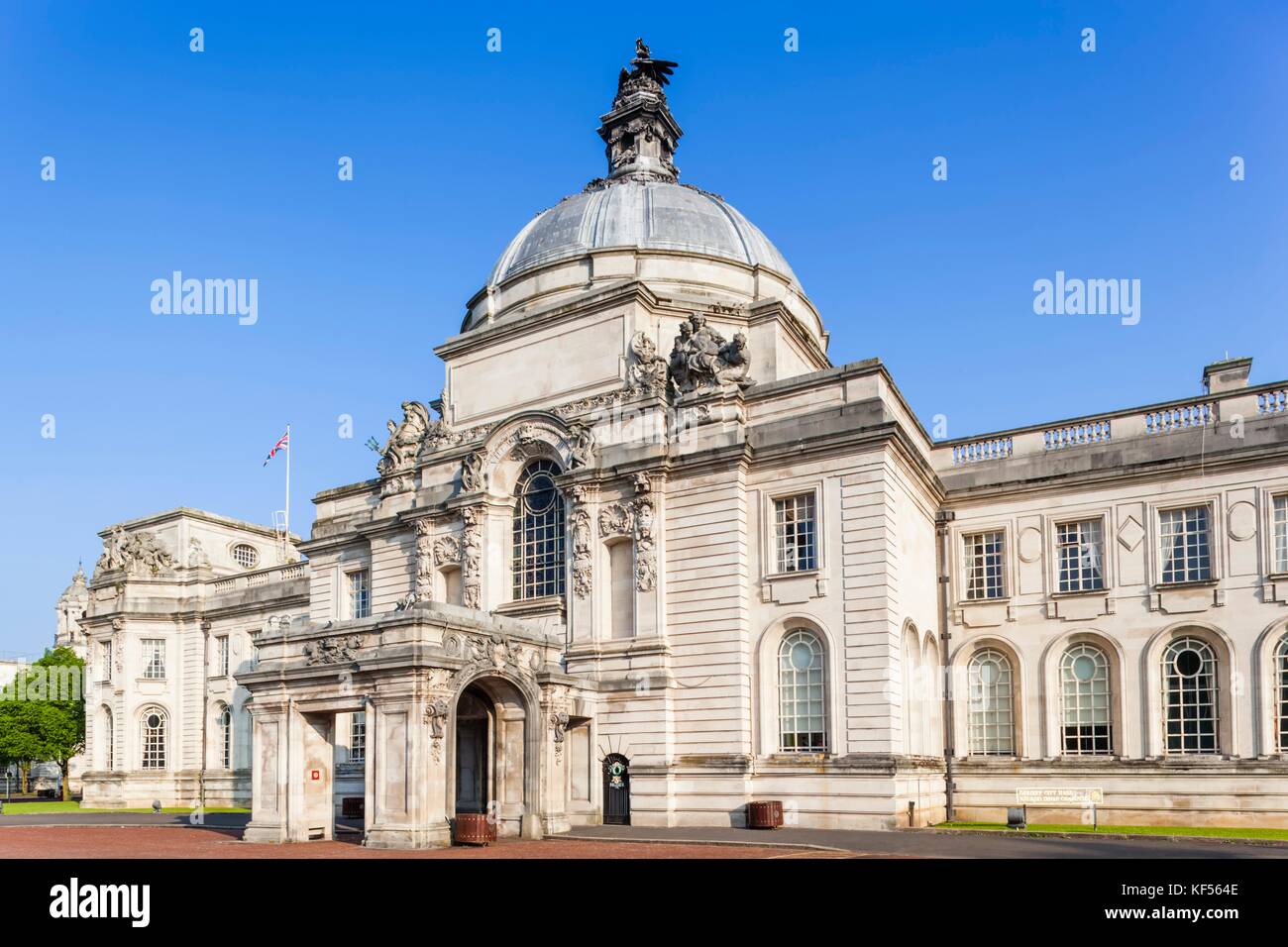The great hall cardiff hi-res stock photography and images - Alamy