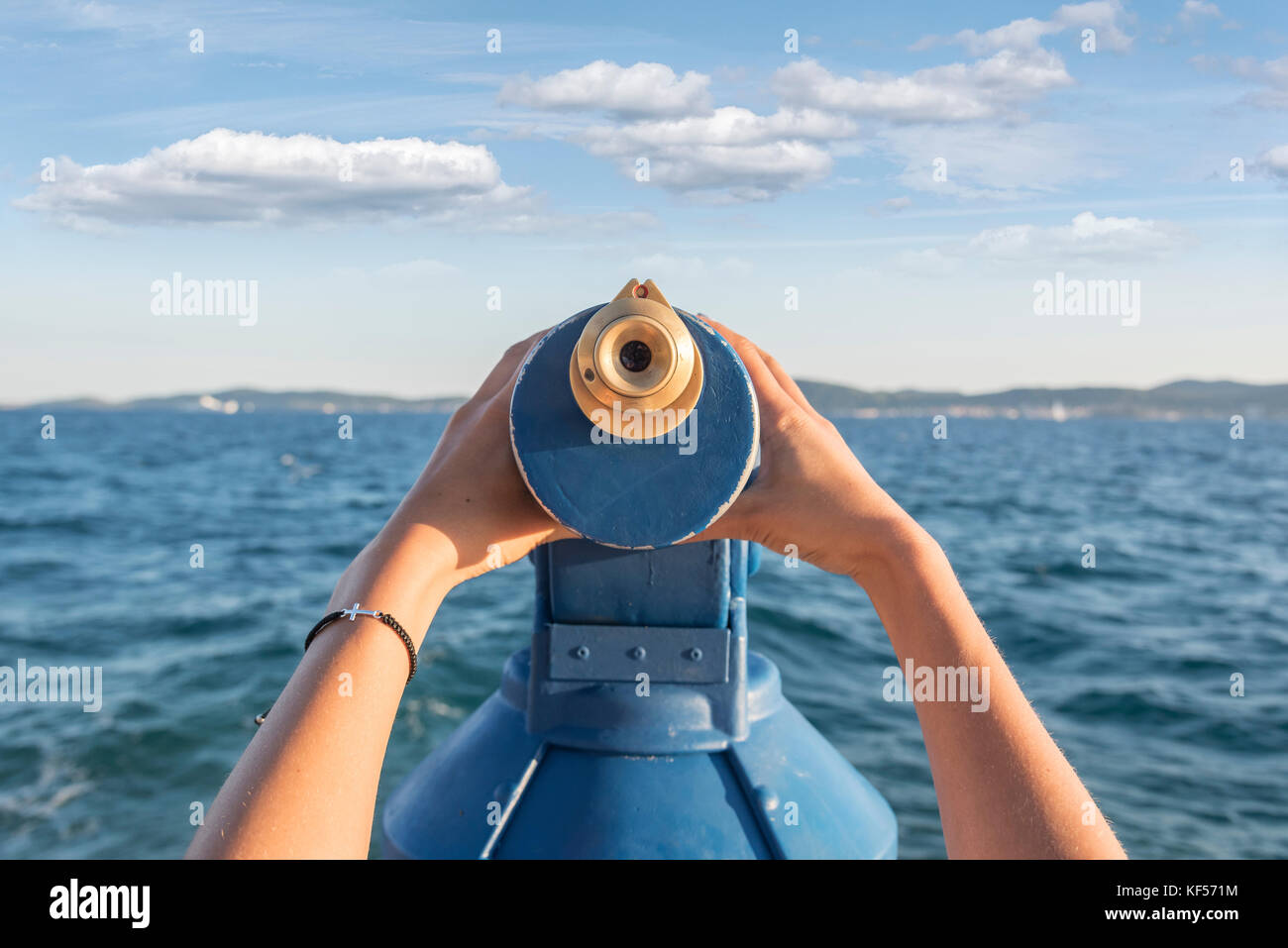 Binoculars sea beach hi-res stock photography and images - Alamy