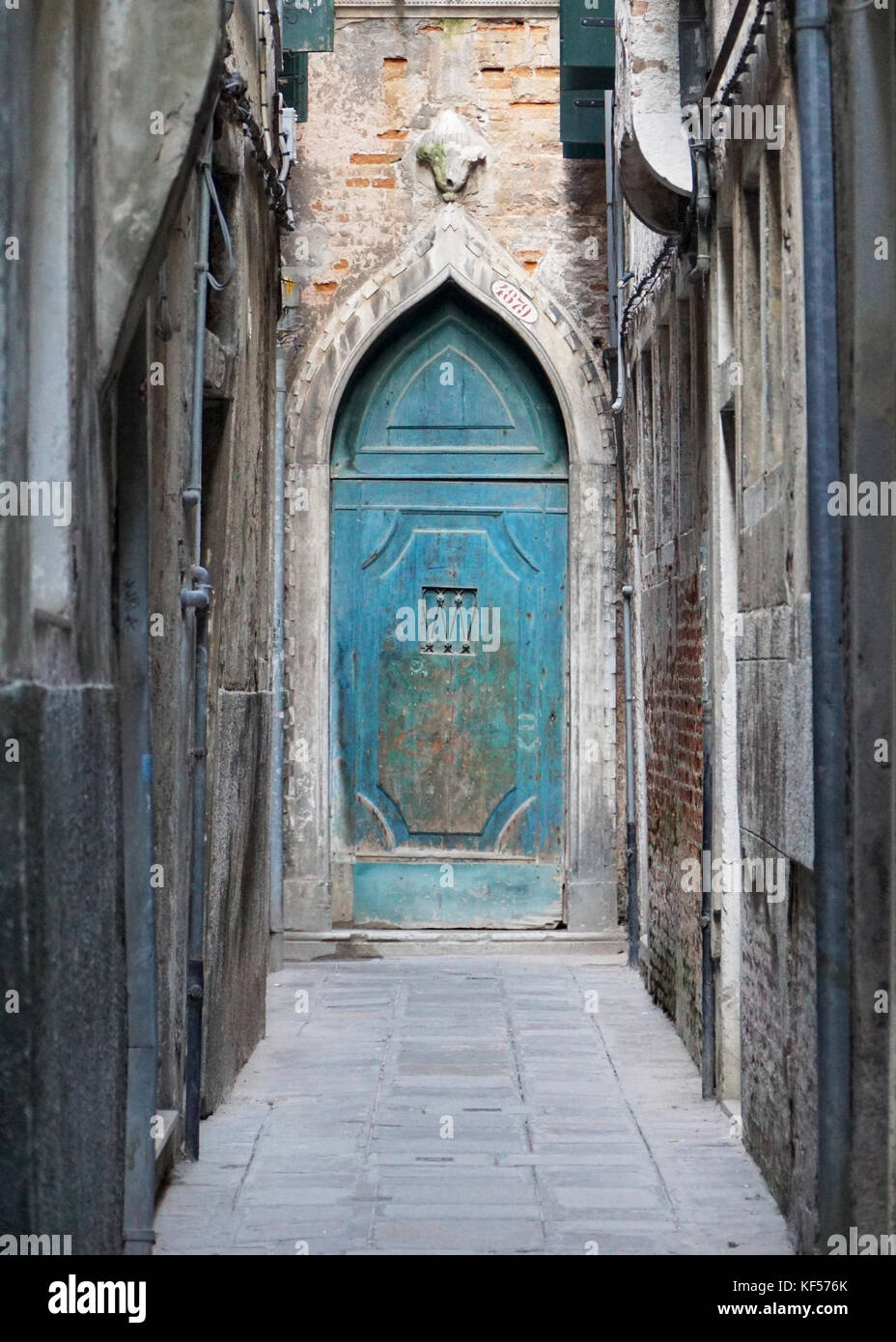 Venetian home detail hi-res stock photography and images - Alamy