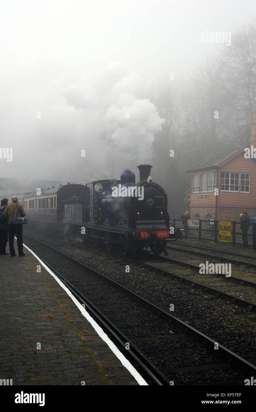 Caledonian railway 828 hi-res stock photography and images - Alamy