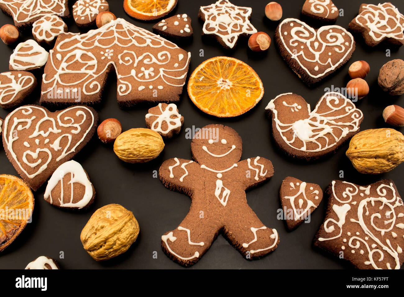 Christmas cookies family black hi-res stock photography and images - Alamy