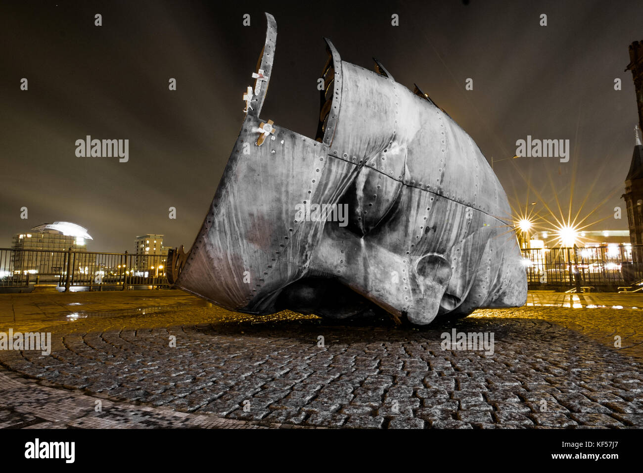 Cardiff bay landmarks hi-res stock photography and images - Alamy