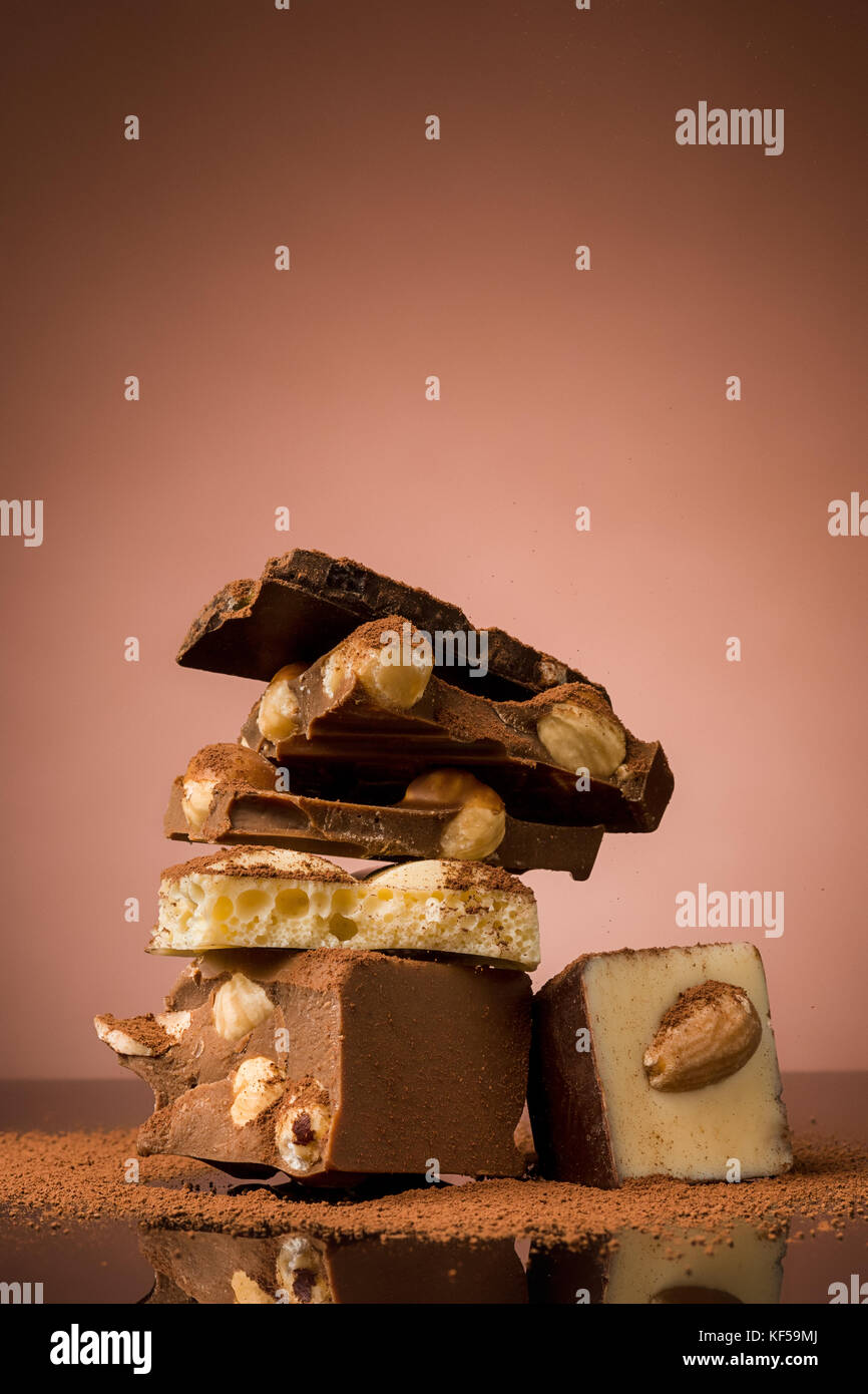 Pile of broken chocolate Stock Photo - Alamy
