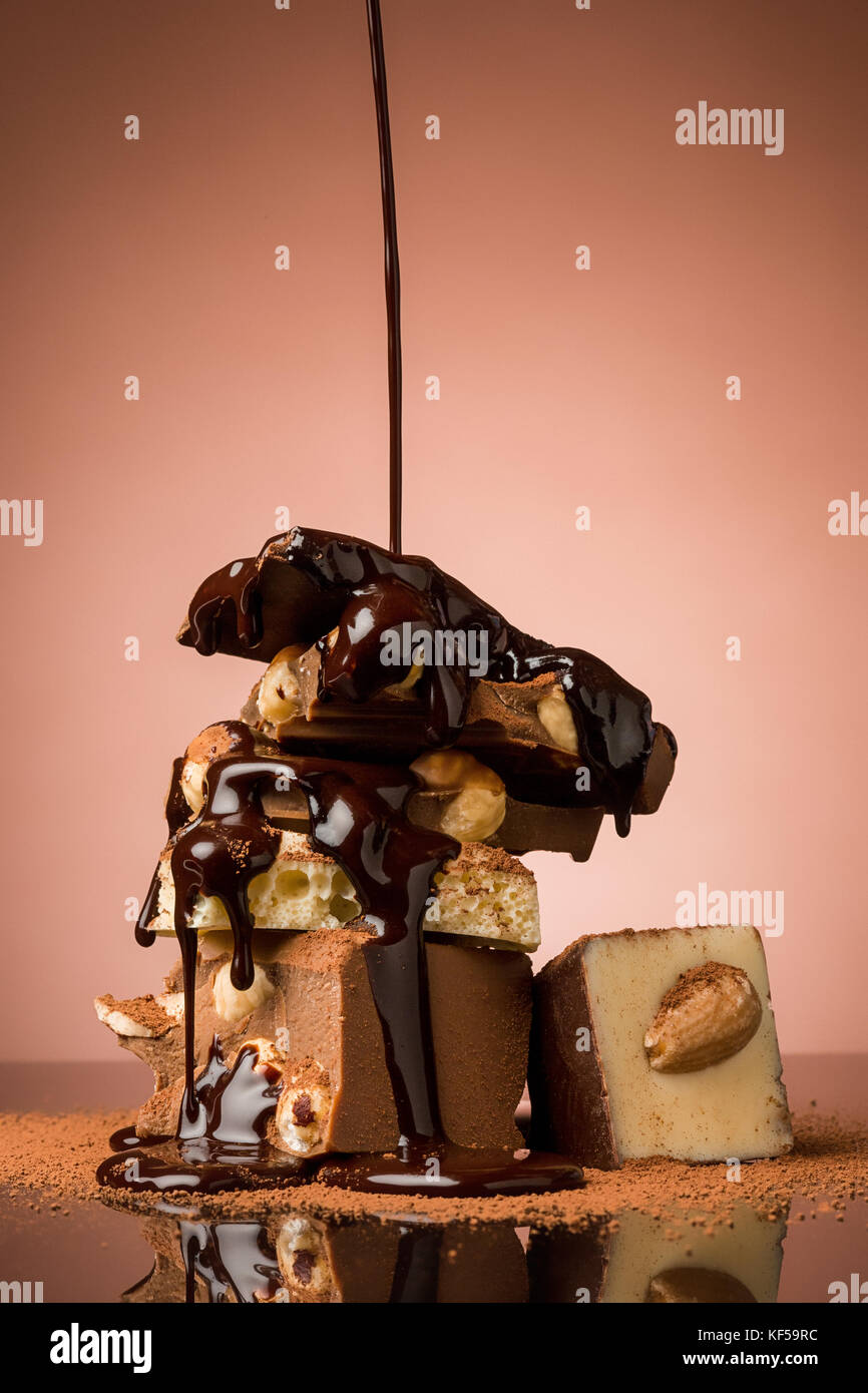 Pile of broken chocolate Stock Photo - Alamy