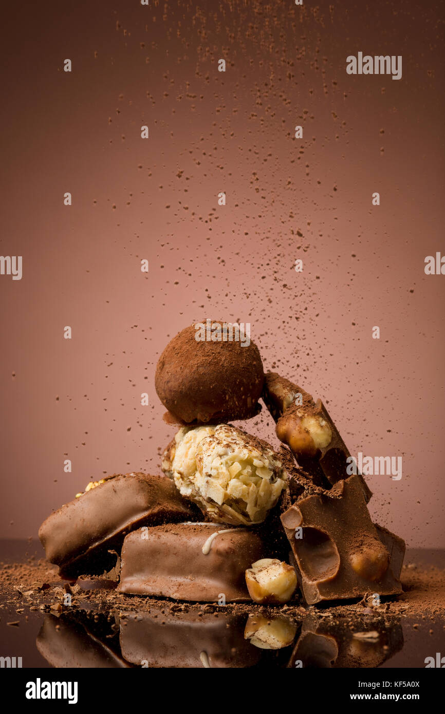 Pile of broken chocolate Stock Photo - Alamy