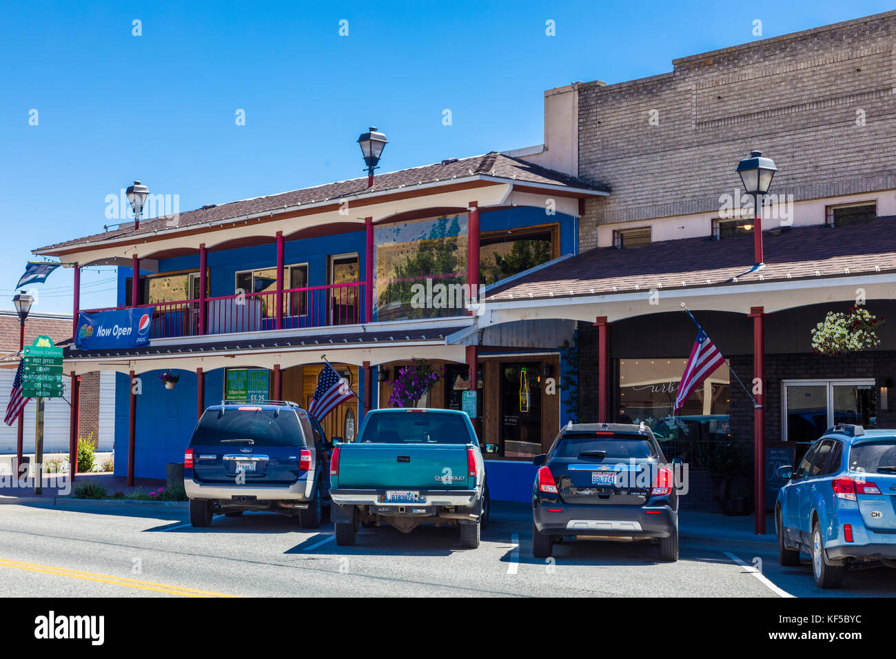 Building on Cottage Ave in downtown area of Cashmere a city in Chelan ...