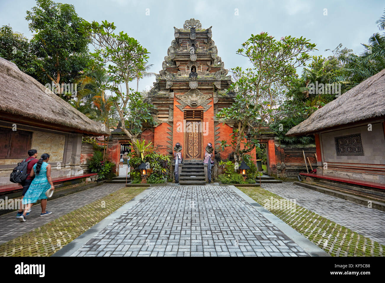 Puri Saren Agung, also known as Ubud Palace at dusk. Ubud, Bali ...