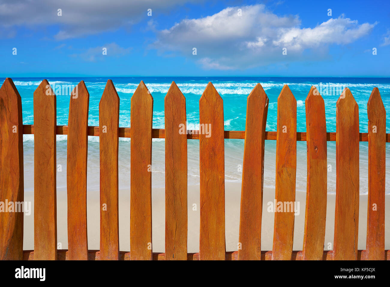 Caribbean island wooden fence in turquoise beach Stock Photo - Alamy