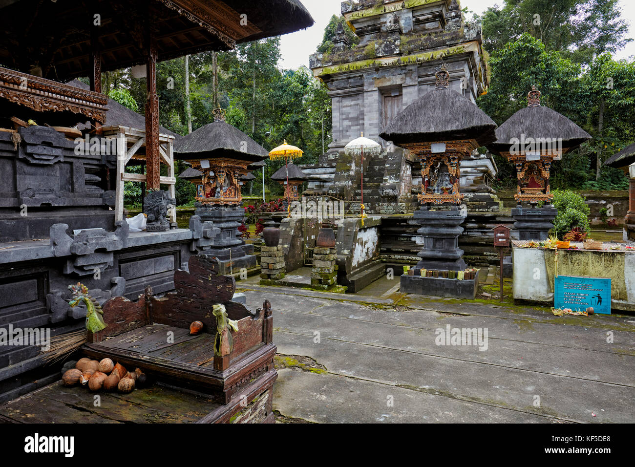 Bali traditional architecture hi-res stock photography and images - Alamy
