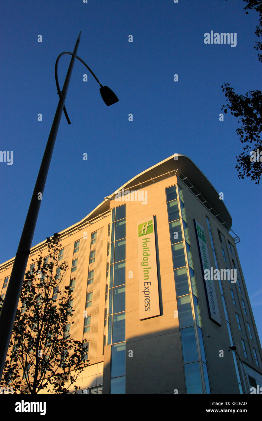 Hull Holiday Inn hotel, Ferensway Stock Photo - Alamy