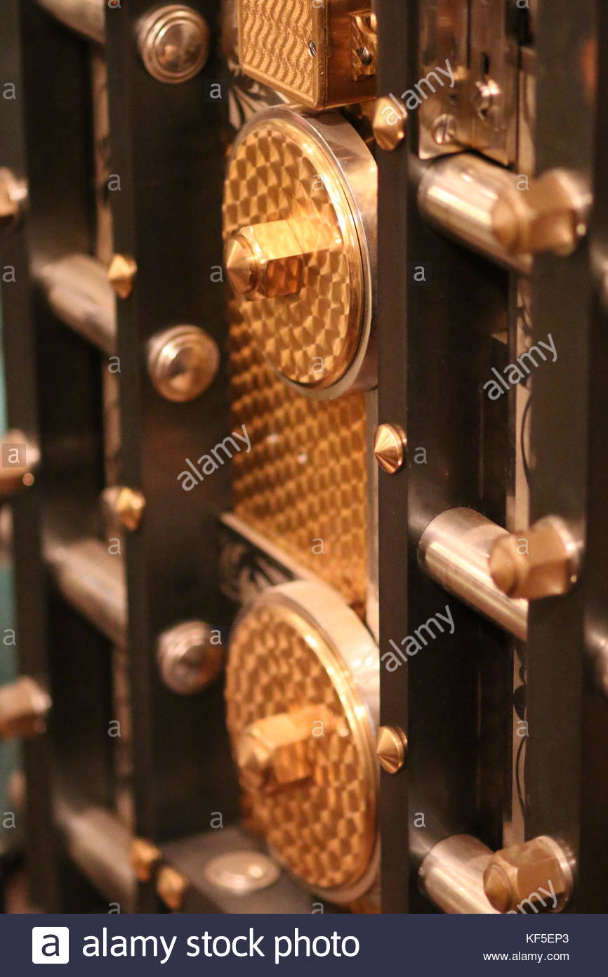 Vault Door Stock Photos & Vault Door Stock Images - Alamy