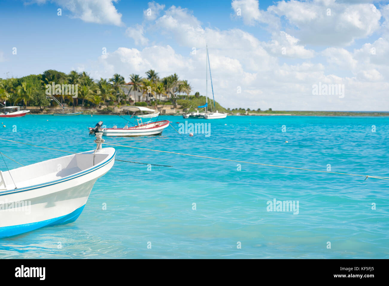 Akumal bay Caribbean beach boats in Riviera Maya of Mayan Mexico Stock ...