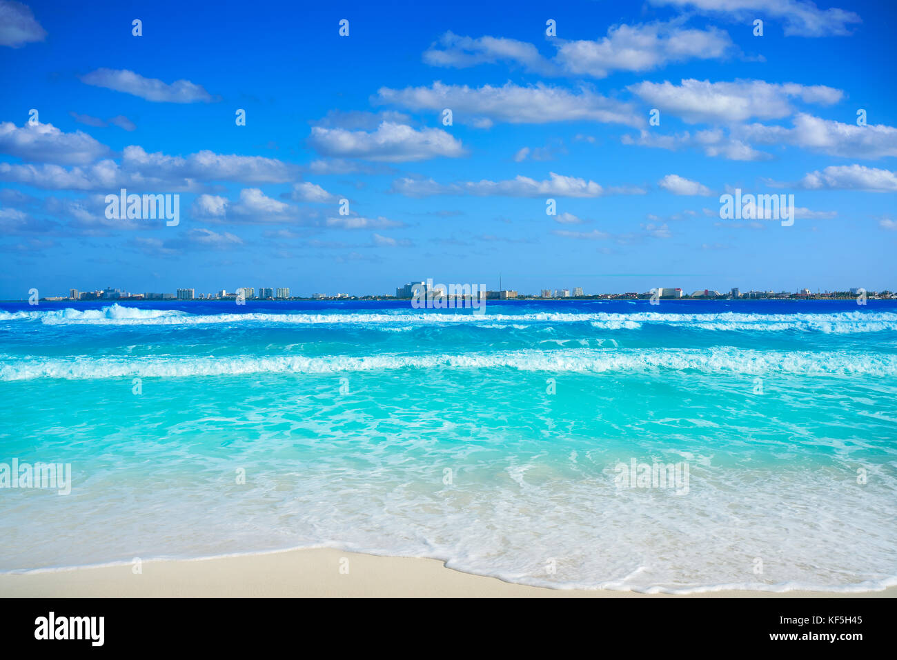 Puerto juarez cancun hi-res stock photography and images - Alamy