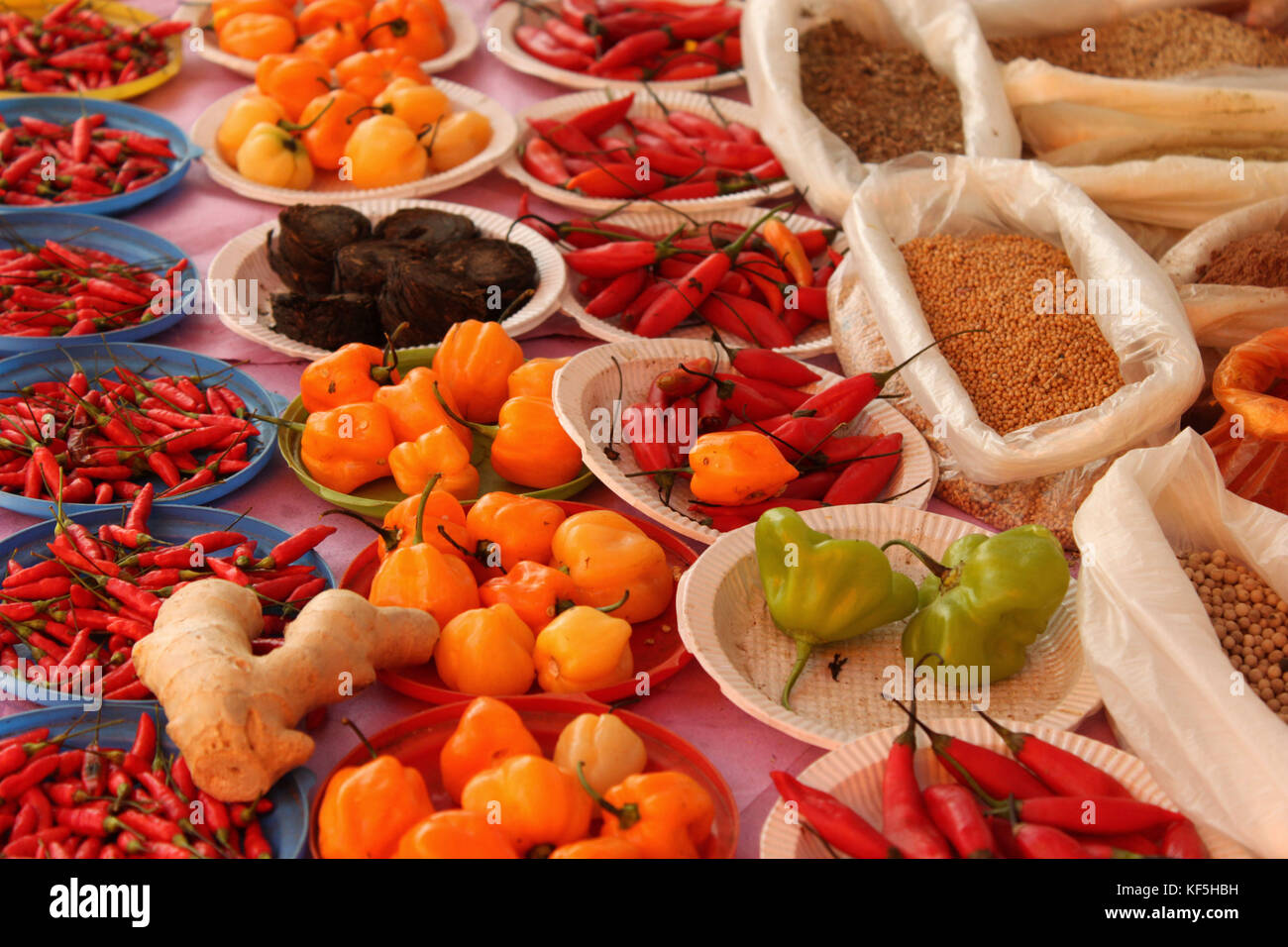 Stand de chili hi-res stock photography and images - Alamy