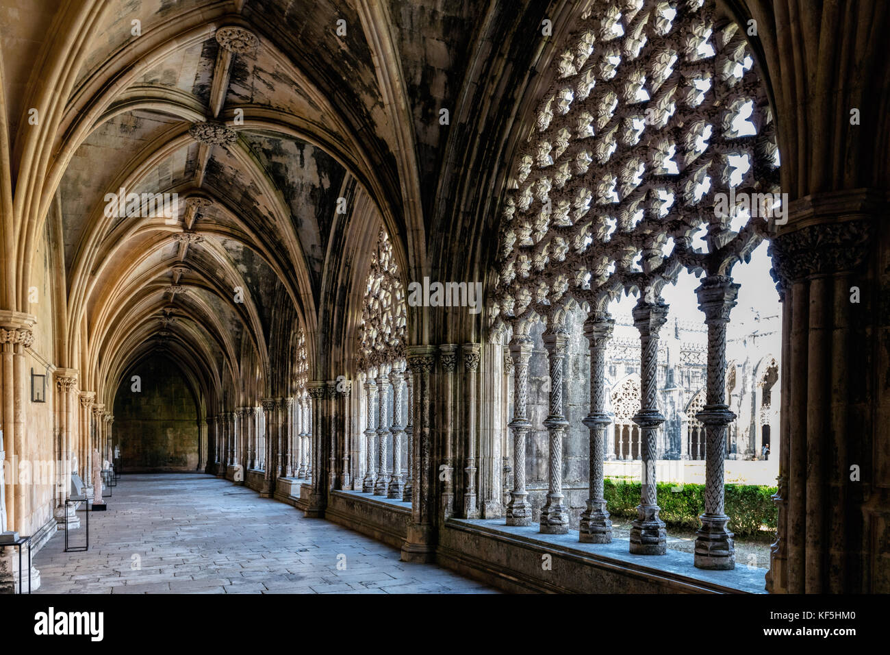 Facade cloisters architecture hi-res stock photography and images - Alamy