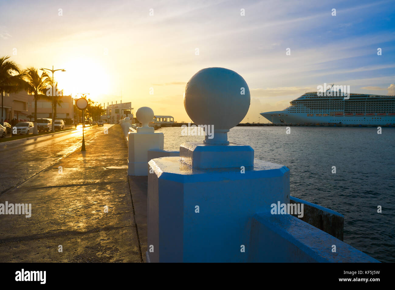 Cozumel island sunset in Riviera Maya of Mayan Mexico Stock Photo - Alamy