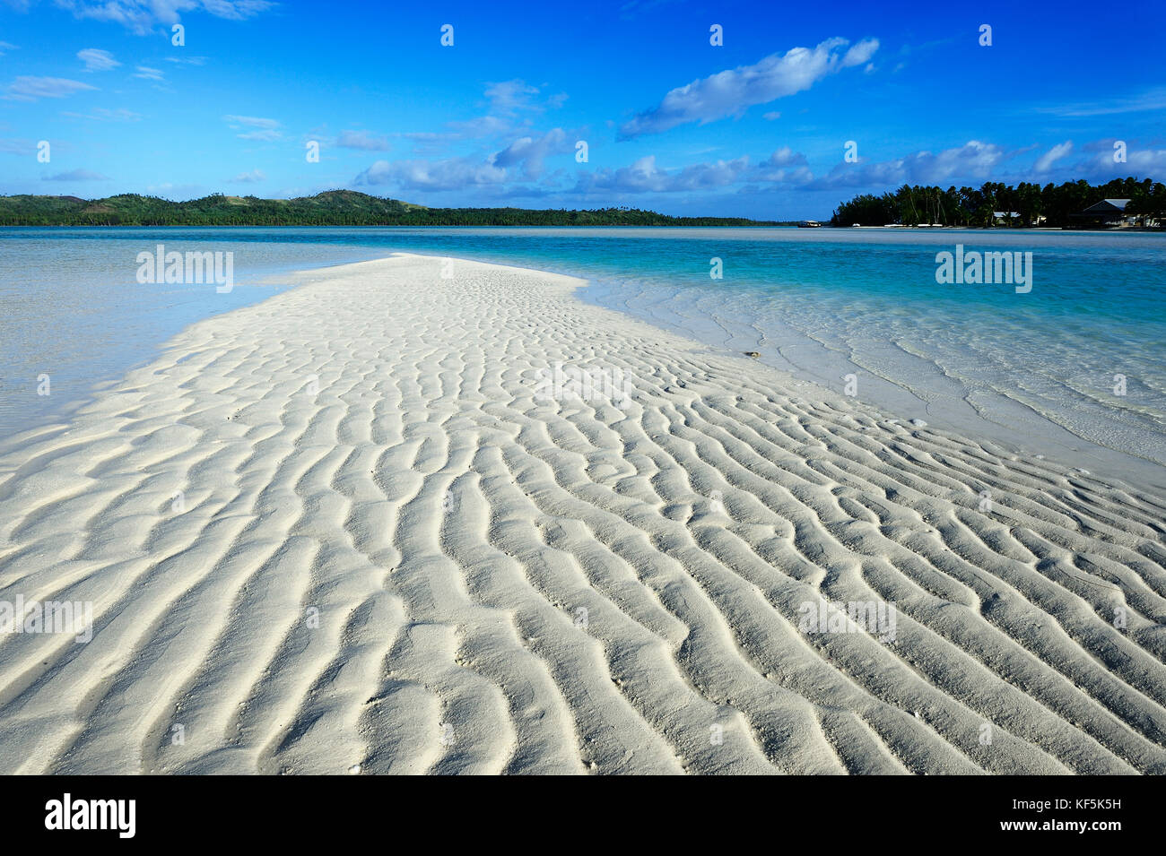 Sandy beach beach, Pacific Resort Aitutaki, South Pacific, Cook Islands ...