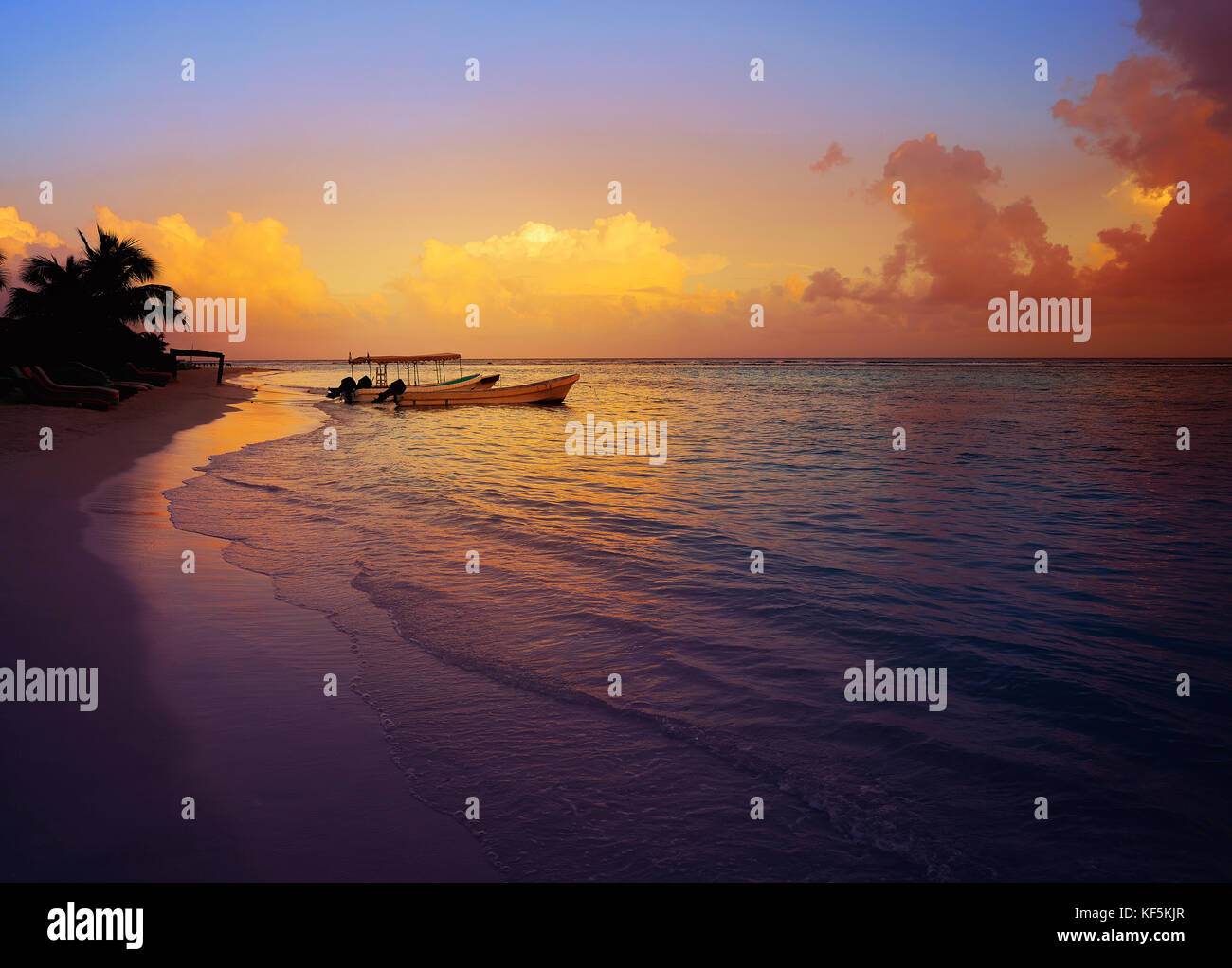 Mahahual Caribbean beach sunset in Costa Maya of Mayan Mexico Stock ...