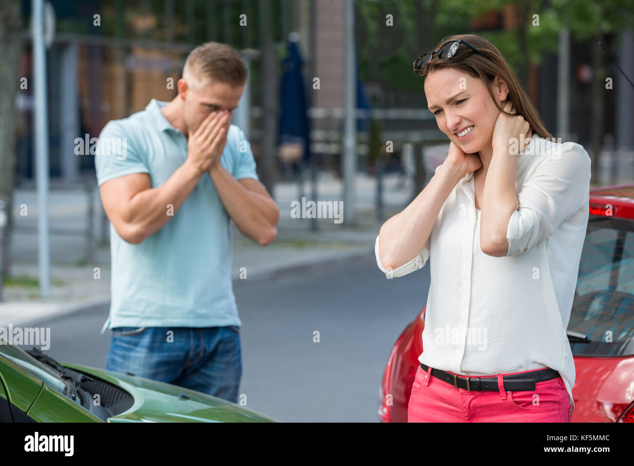 Woman paining outdoors hi-res stock photography and images - Alamy