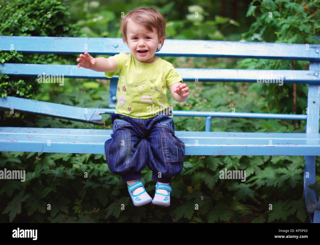 Hands streching hi-res stock photography and images - Alamy